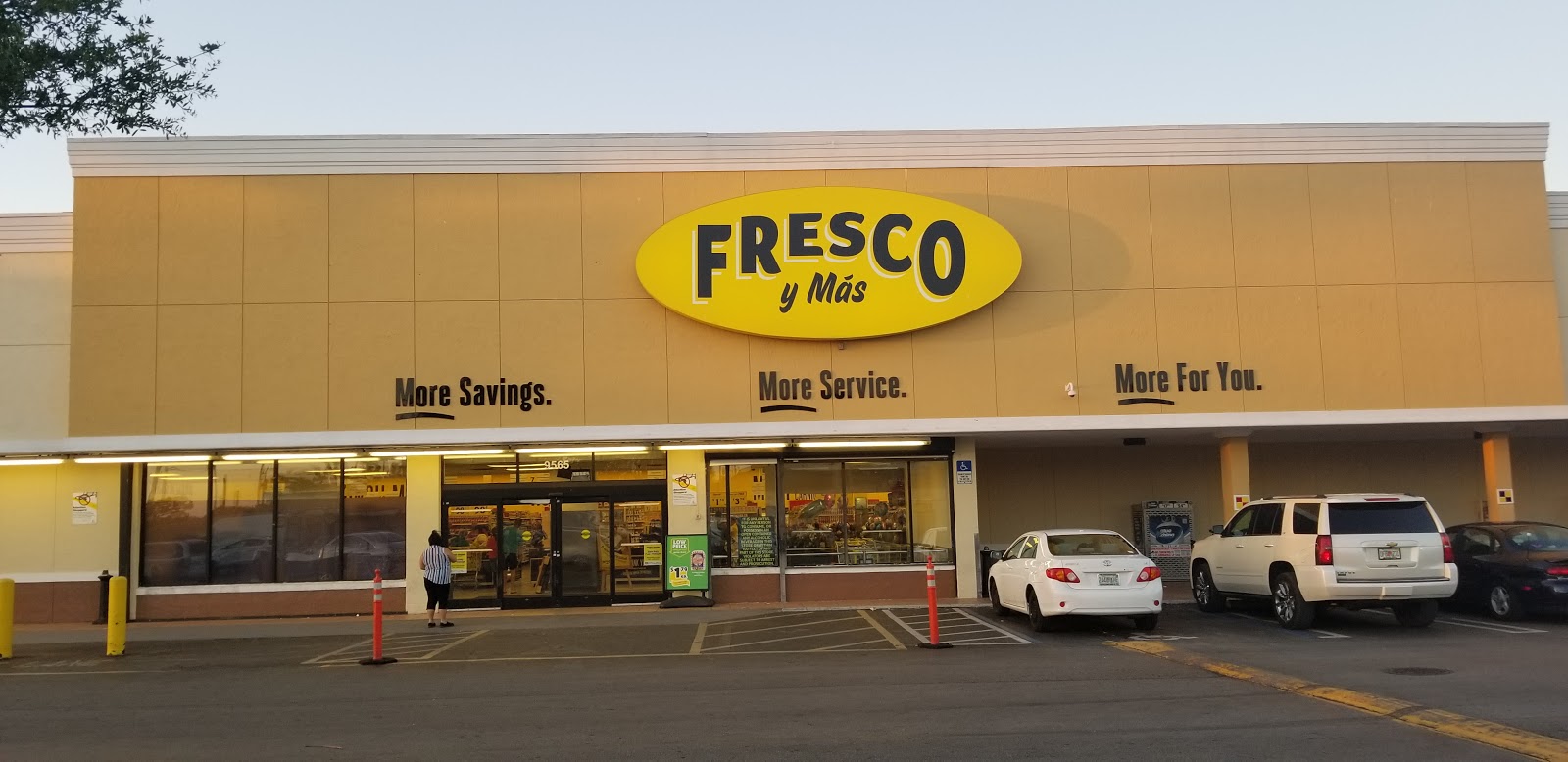 Fresco y Más | Your Hispanic Grocery Store