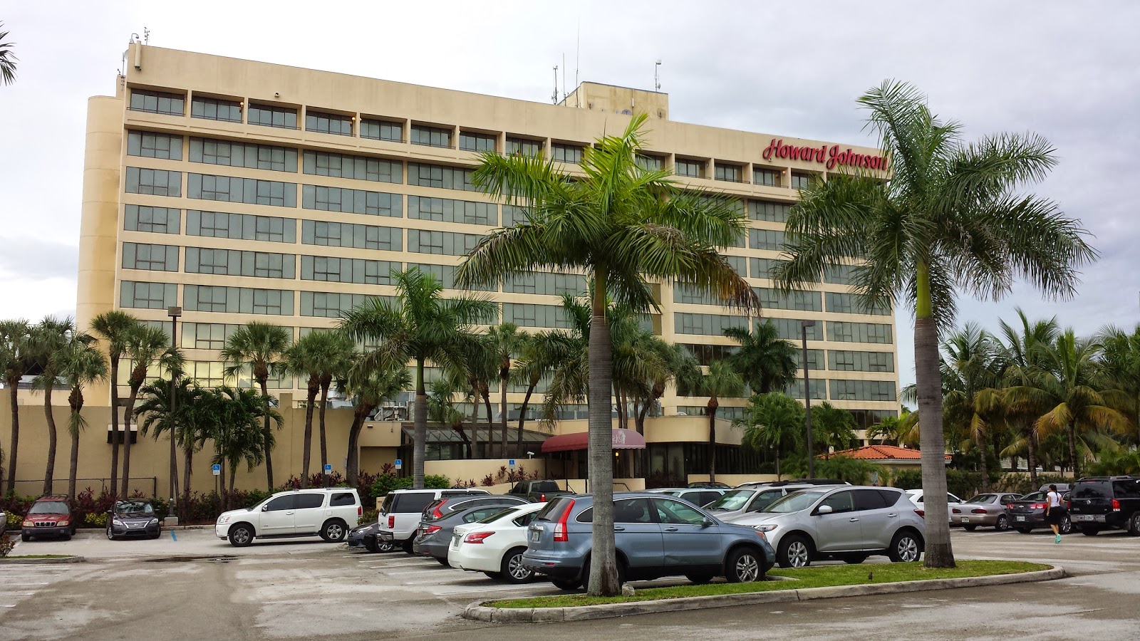 Howard Johnson Plaza Hotel - Miami Airport » Lodging in Doral FL