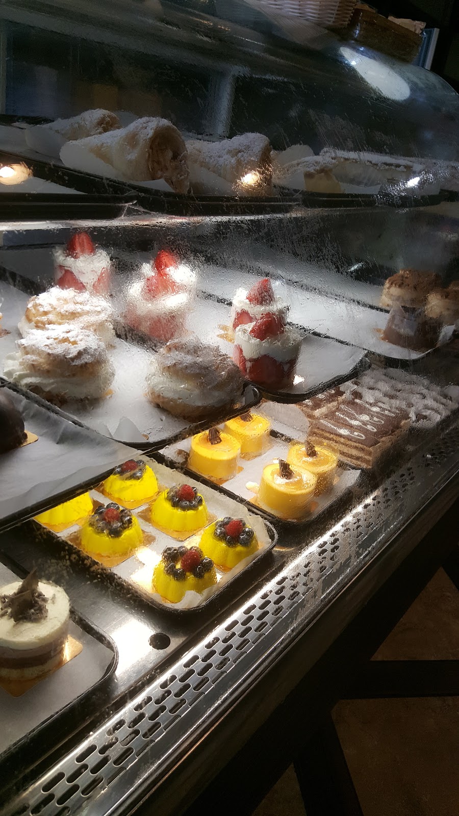 Via Veneto Bakery & Italian Deli » Bakery in Doral FL